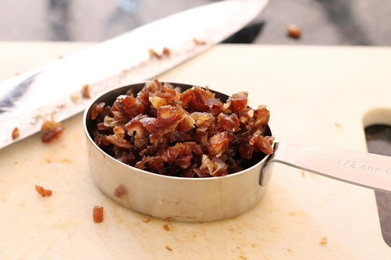 Sticky Toffee Pudding Cookies | A Pudding Cookie Recipe With Toffee Bits