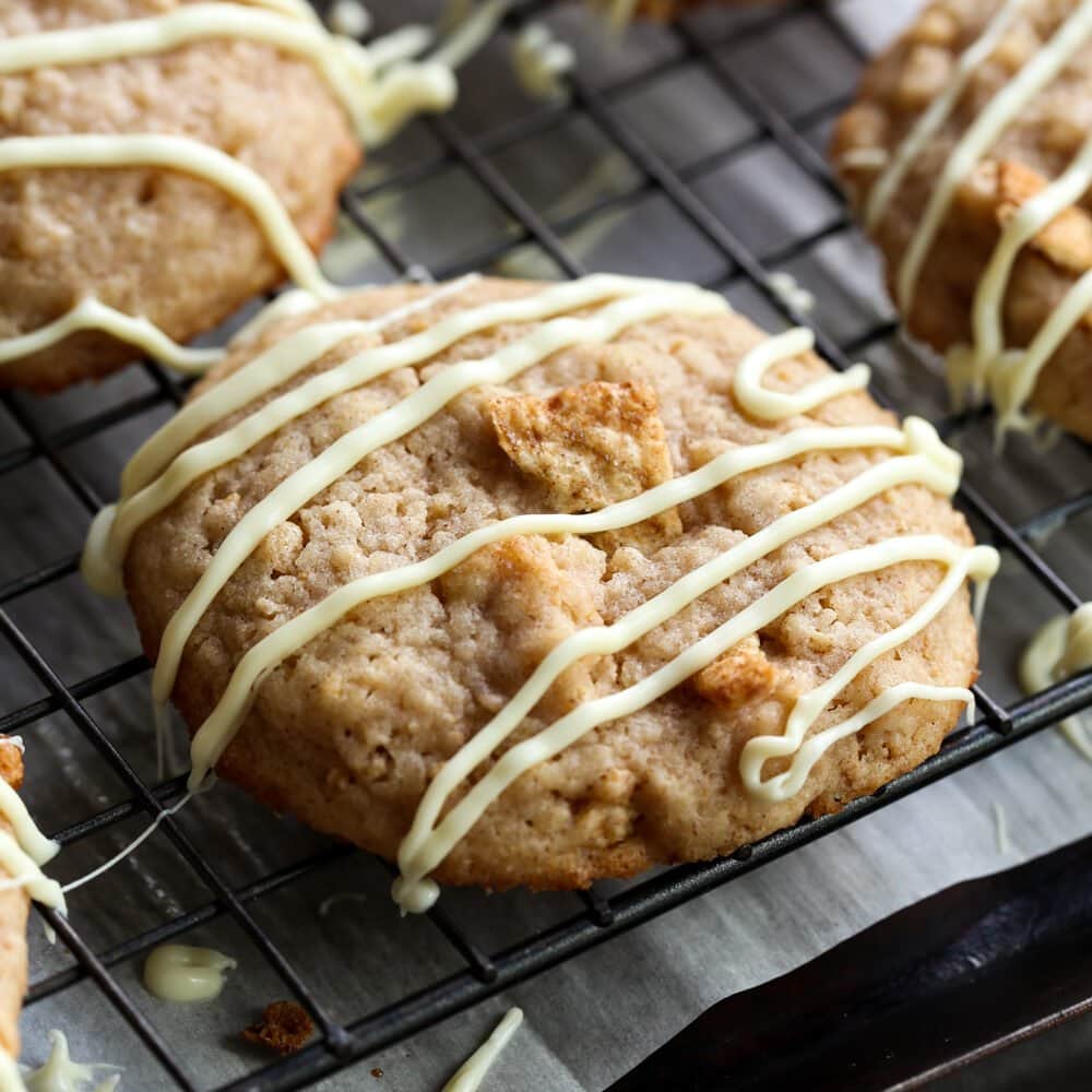 Cinnamon Toast Crunch Cookies - Cookies and Cups