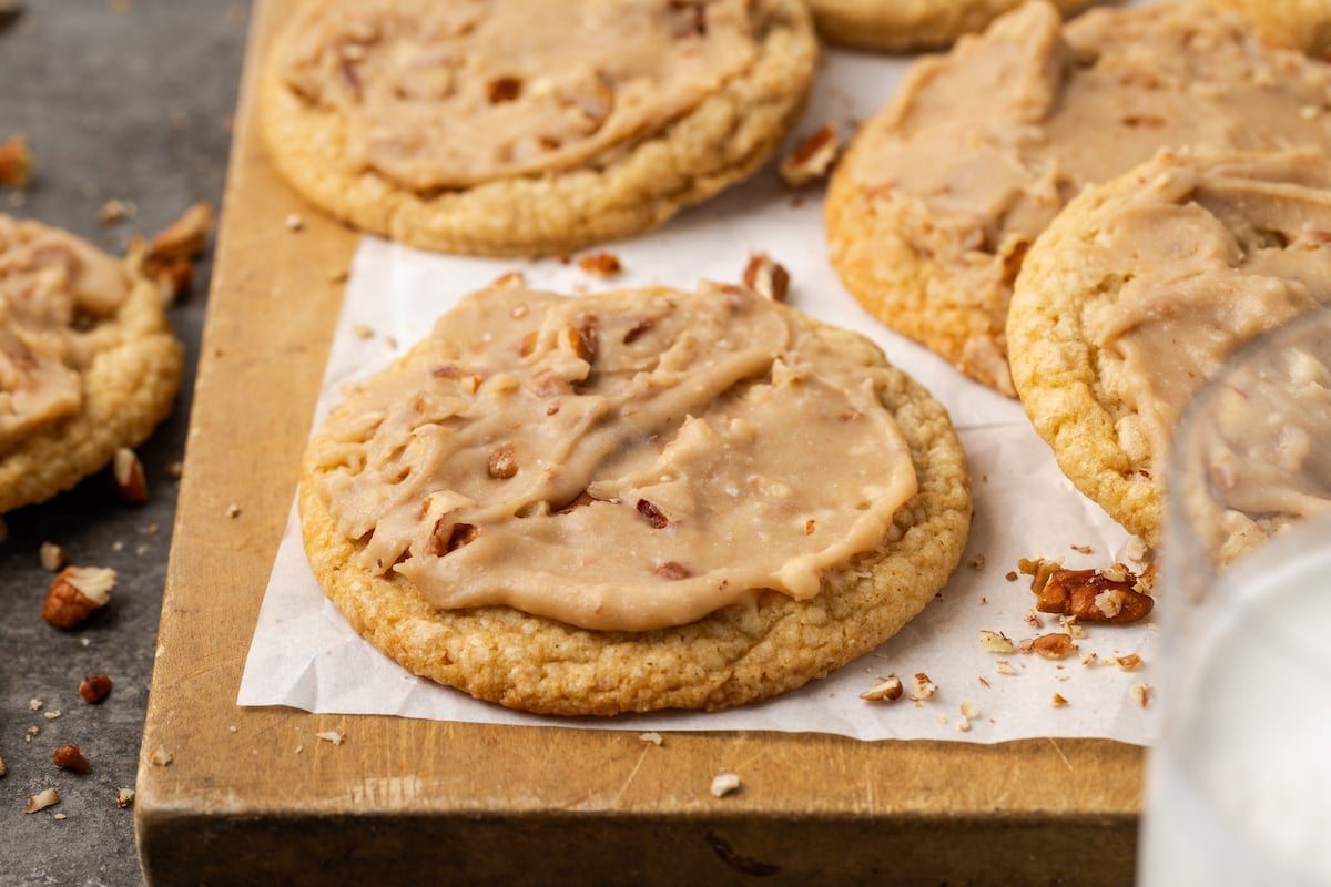 Pecan Praline Cookies | Cookies and Cups
