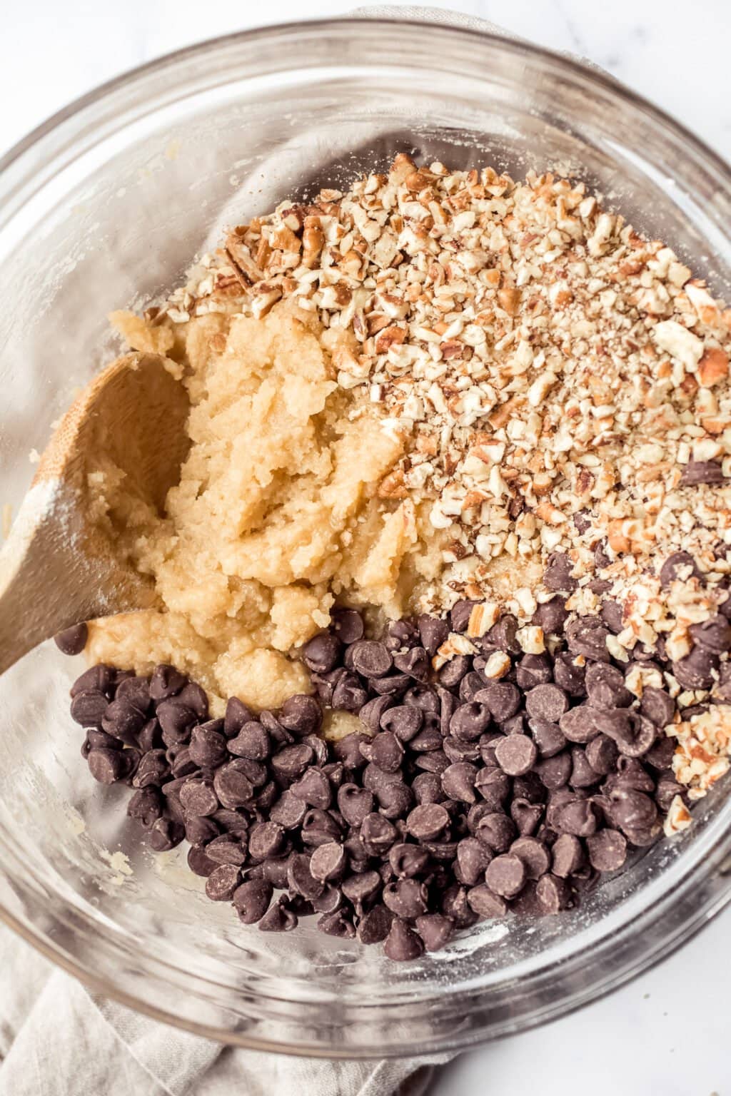 Easy Chocolate Chip Cookie Brittle | Cookies and Cups