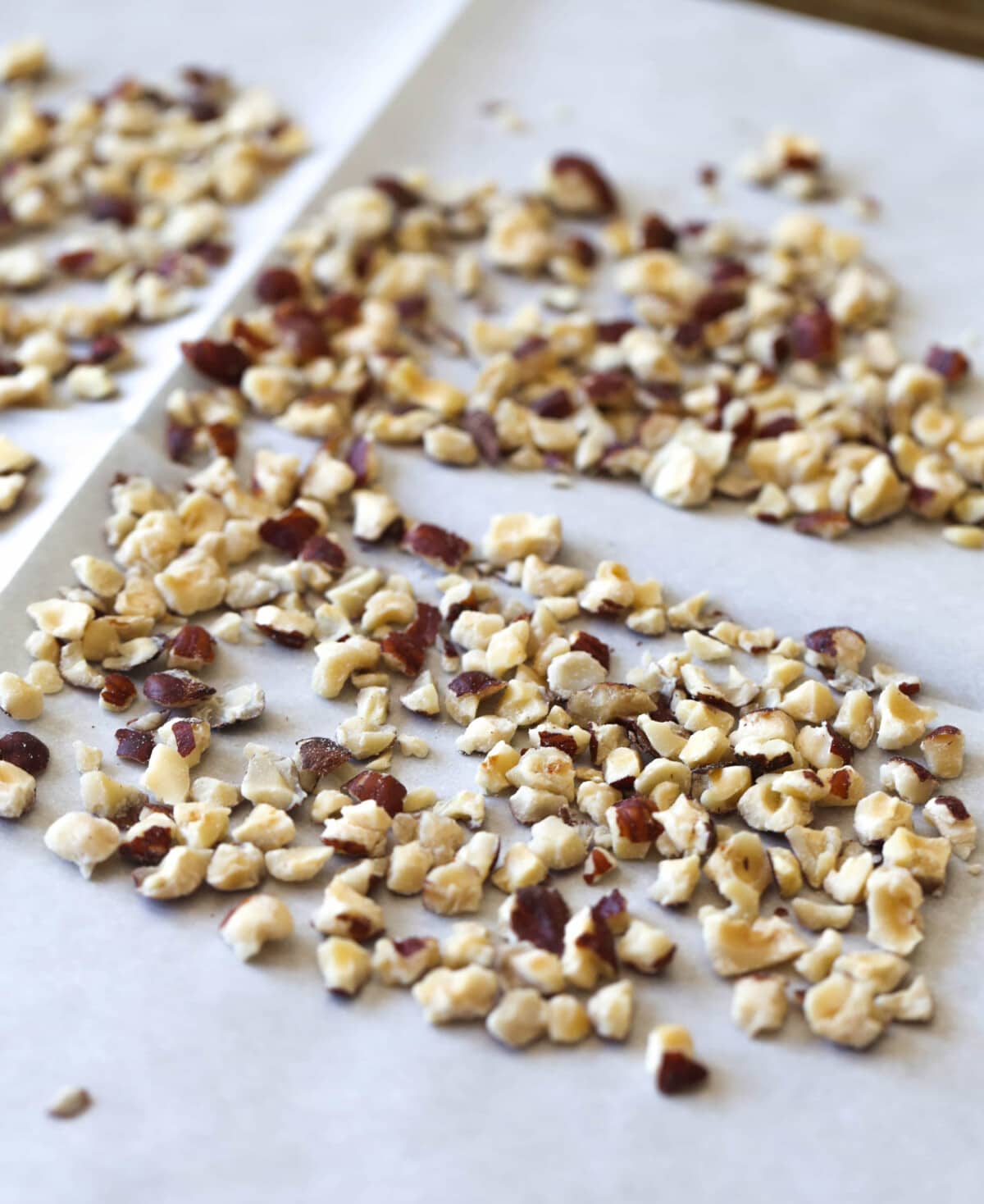 Easy Decadent Nutella Crunch Cake | Cookies and Cups