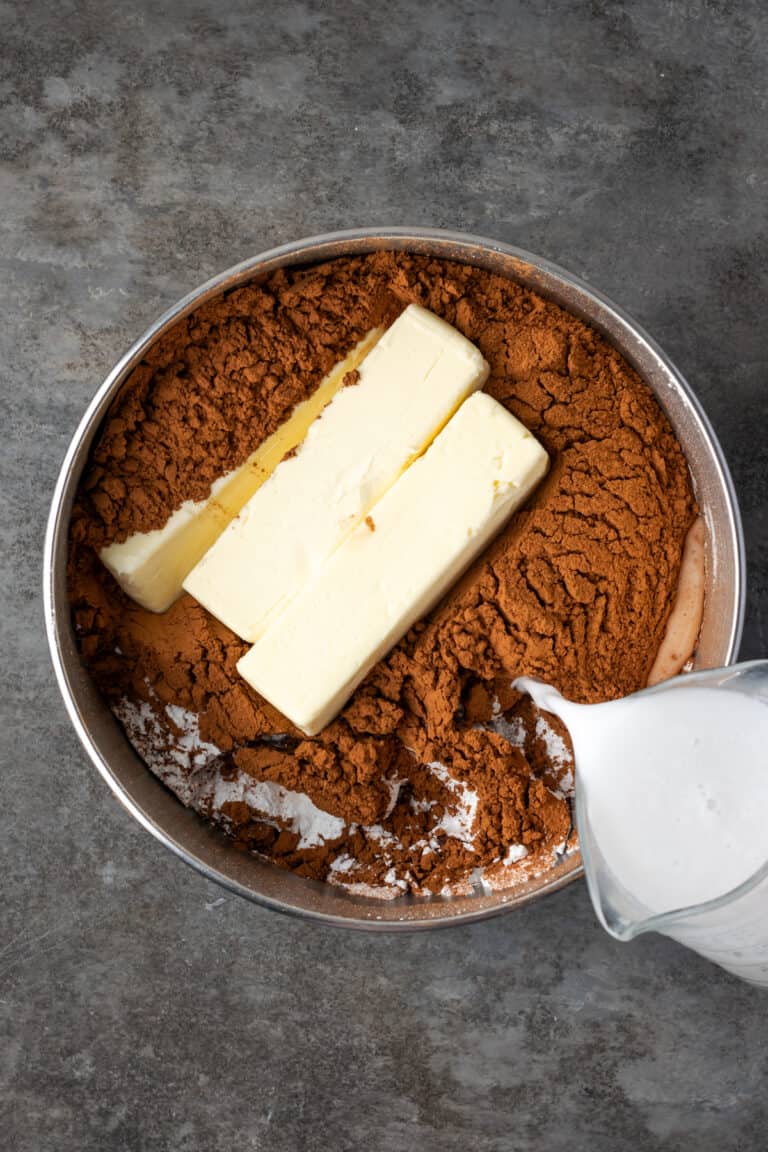 Frosted Fudge Cake | Cookies and Cups