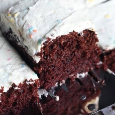 Easy Wacky Cake Recipe | No Eggs, No Dairy Cake!