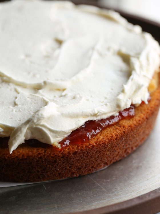 Amazing White Chocolate Cake Recipe - Cookies and Cups