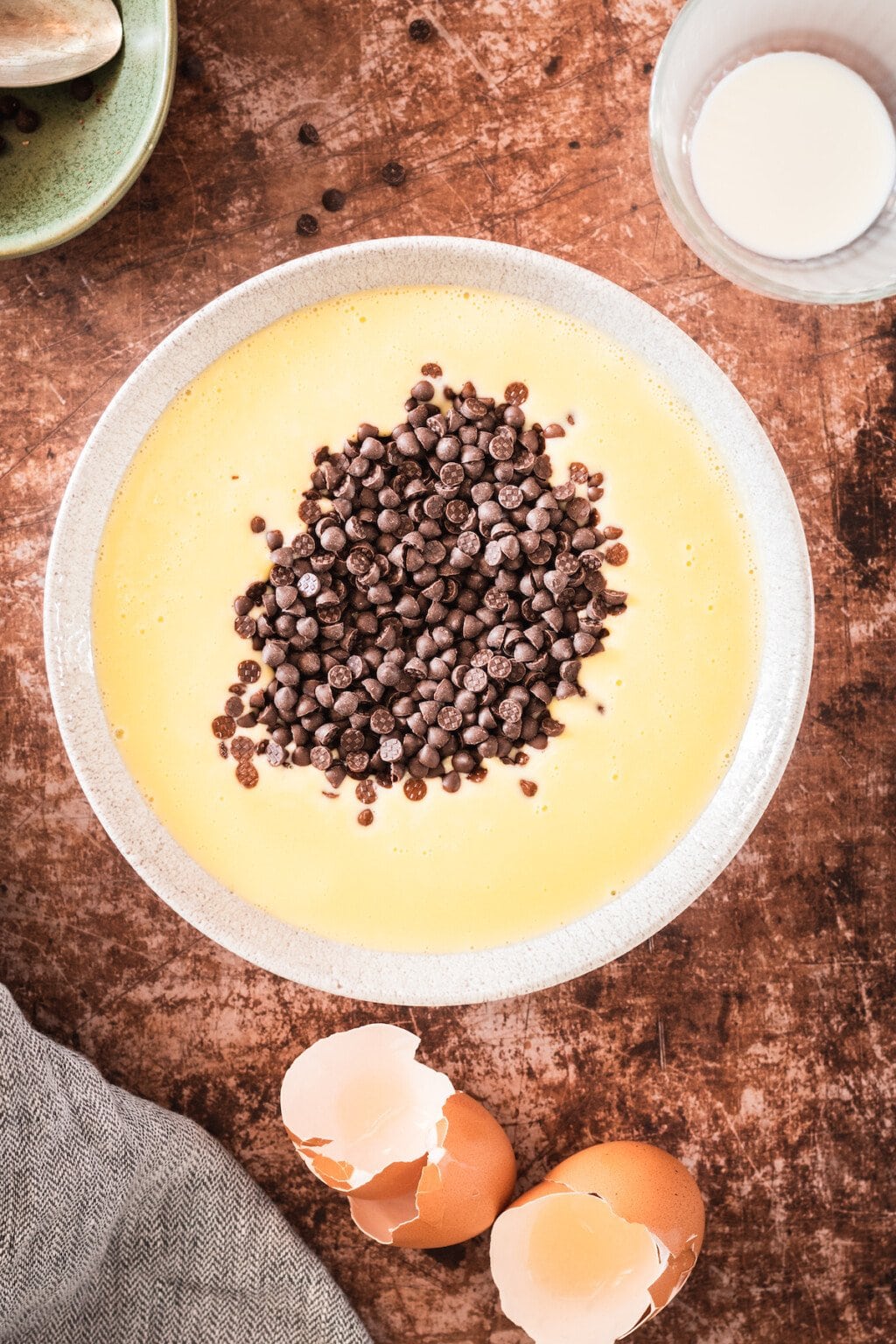 Easy Chocolate Mousse Recipe | Cookies and Cups