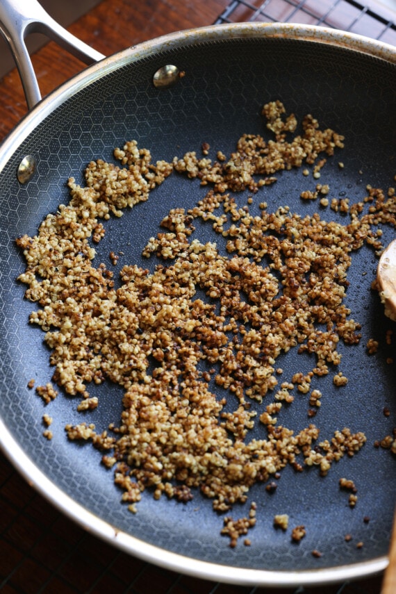 Thai Quinoa Crunch Salad | Cookies and Cups