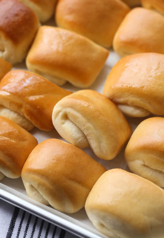 Parker House Rolls | Cookies and Cups