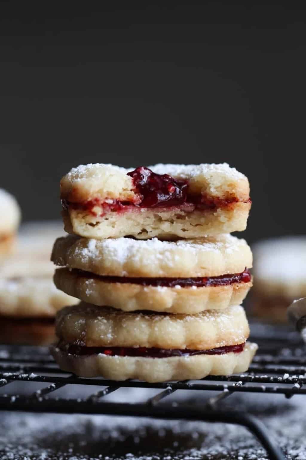 Linzer Cookies | Cookies & Cups