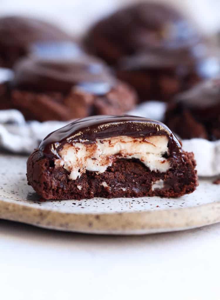 Peppermint Patty Brownie Cookies - Cookies and Cups