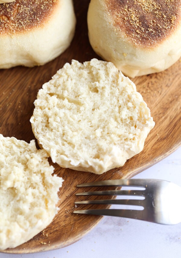 Homemade English Muffins Recipe | Cookies and Cups
