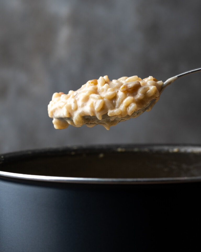 Easy and Creamy Rice Pudding | Cookies and Cups