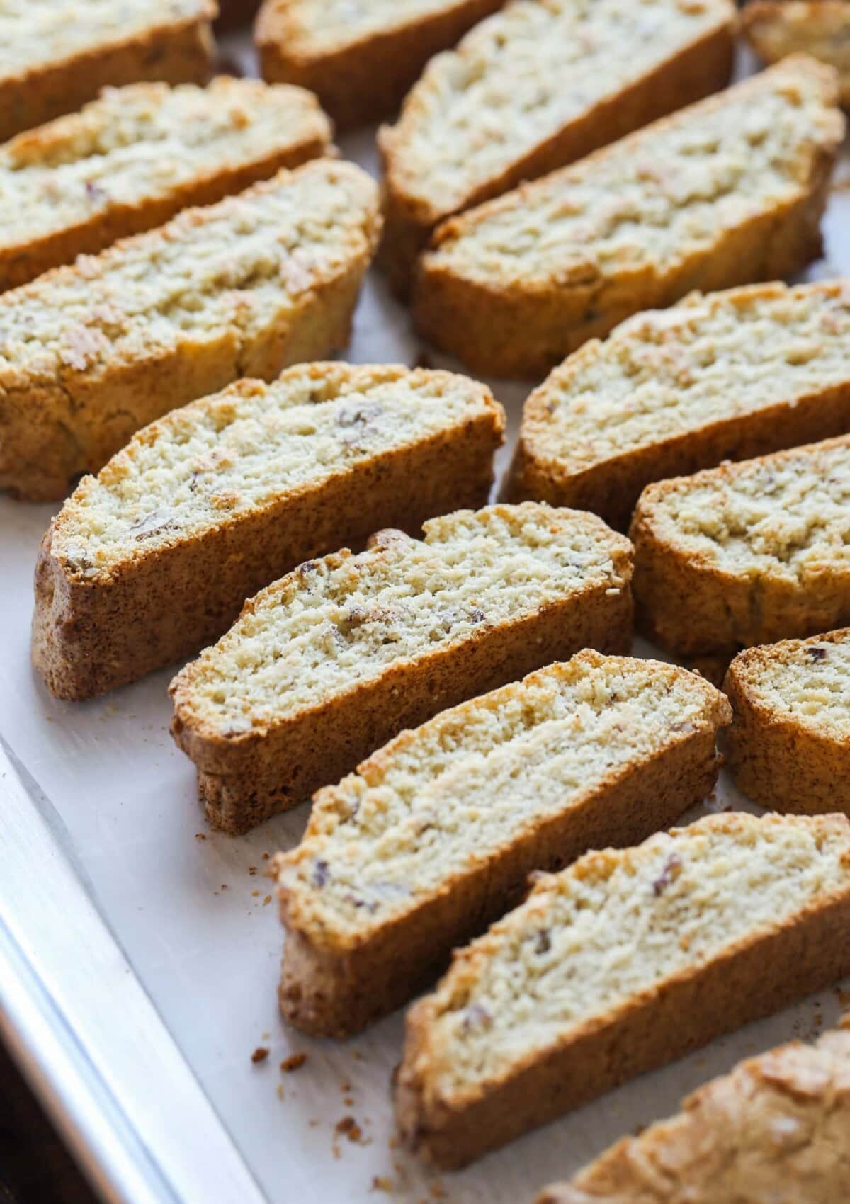 The Best Easy and Classic Biscotti Recipe | Cookies and Cups