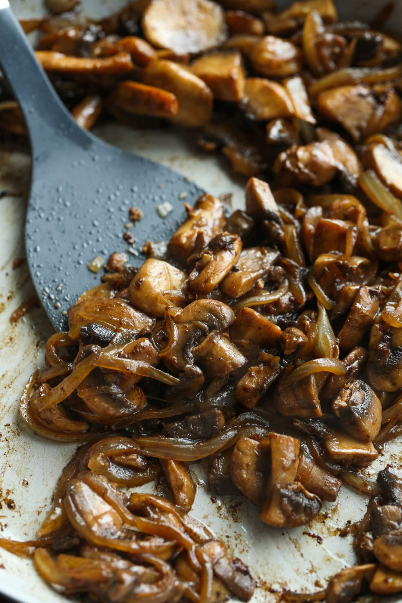 Easy Salisbury Steak - Cookies and Cups