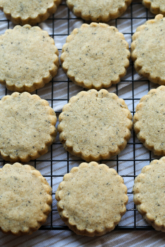 Chai Shortbread - Cookies and Cups