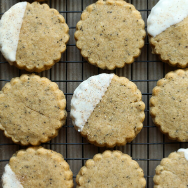 Chai Shortbread - Cookies and Cups