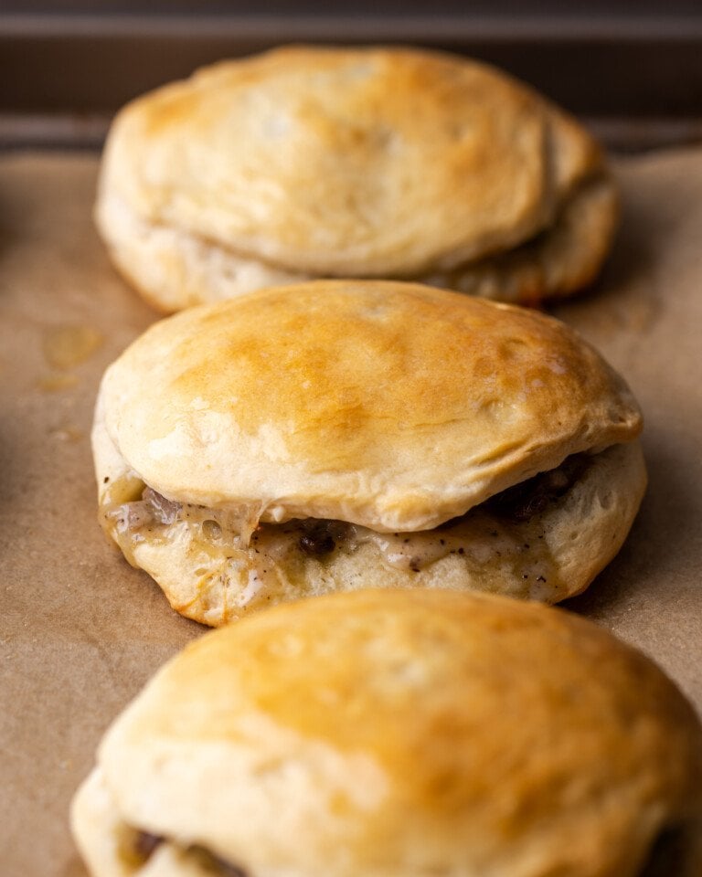 Philly Cheesesteak Stuffed Biscuits | Cookies and Cups