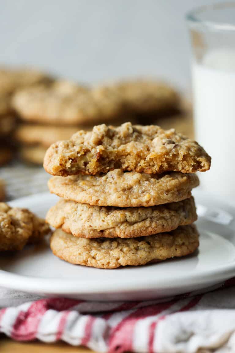 Chewy Pecan Supreme Cookies - Cookies and Cups