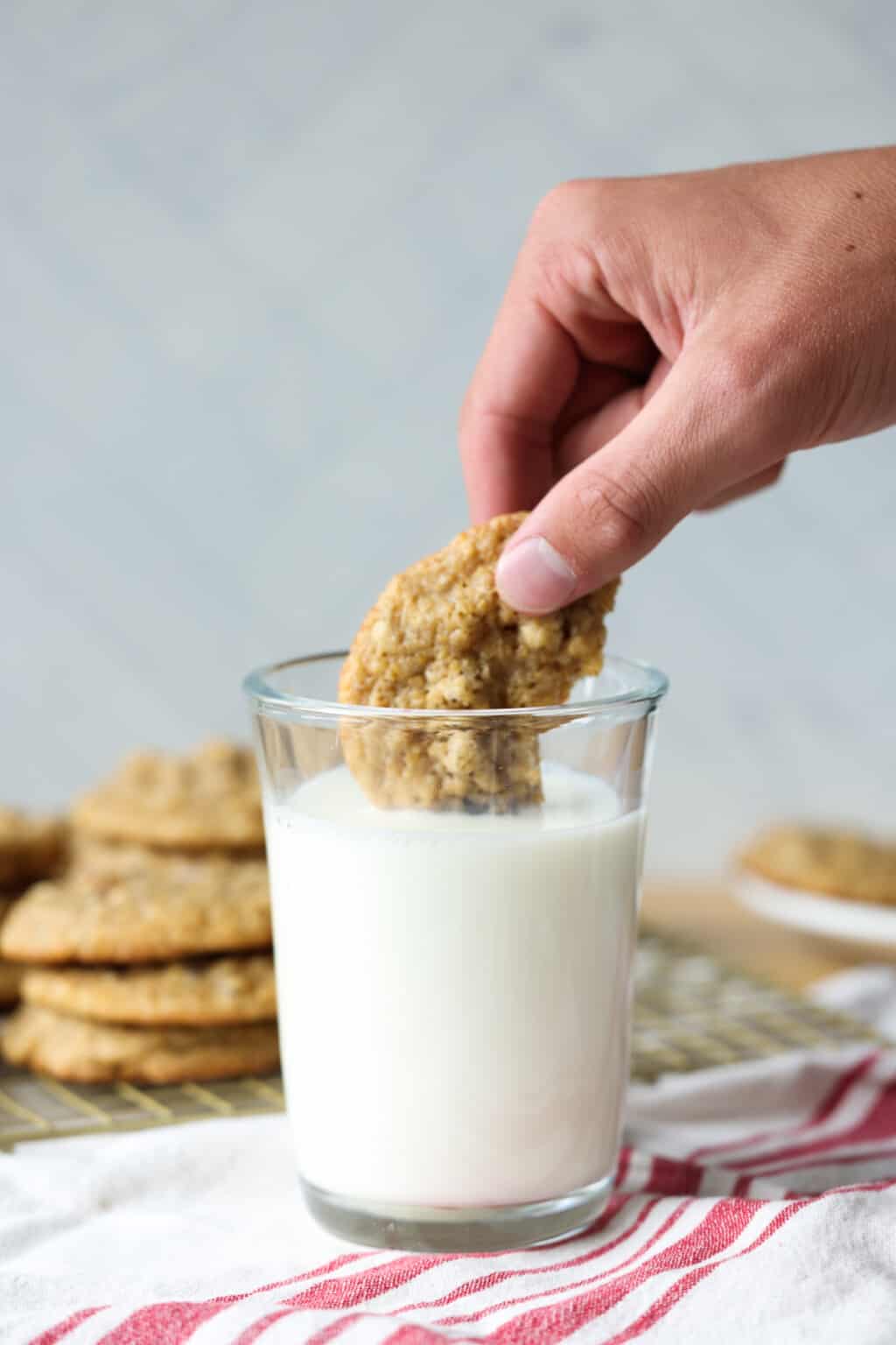 Chewy Pecan Supreme Cookies - Cookies and Cups