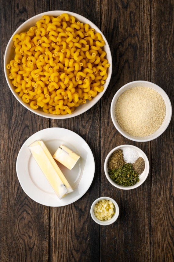 Garlic Bread Pasta | Cookies and Cups