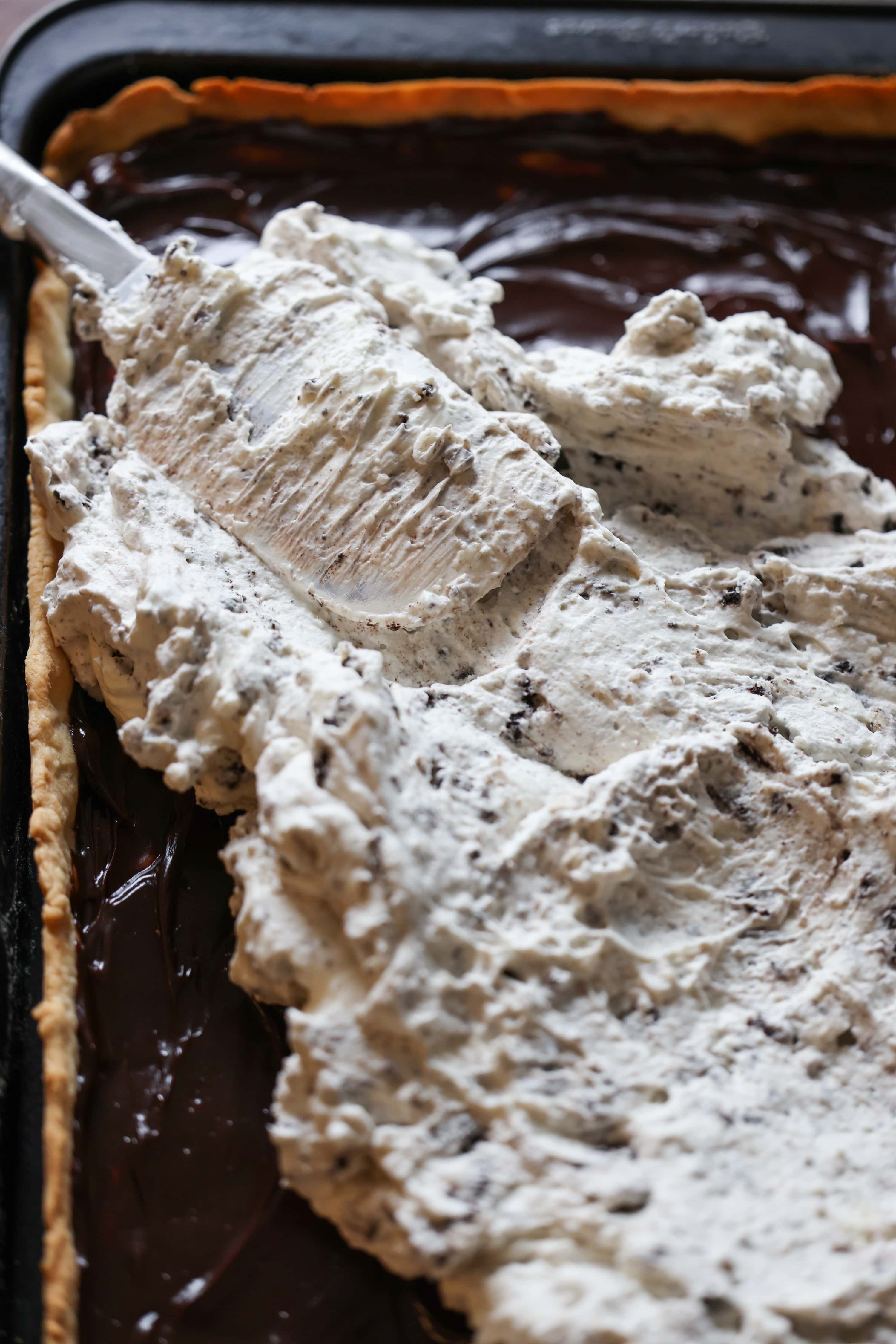 Oreo Slab Pie - Cookies and Cups