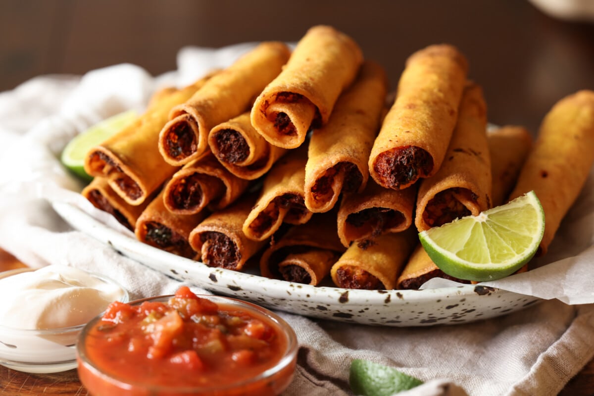 Cheesy Chicken Taquitos - Cookies and Cups