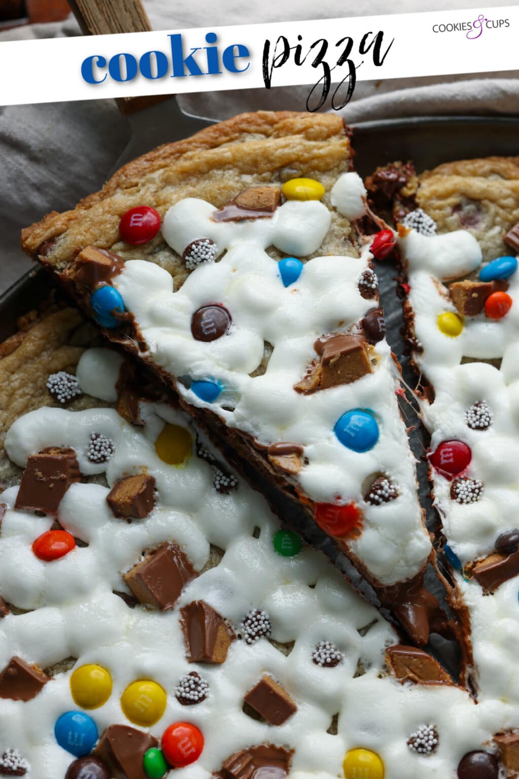 Cookie Pizza - Cookies and Cups
