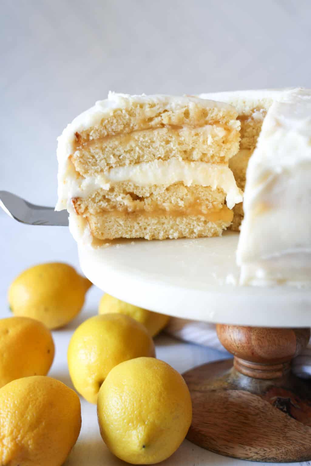 Lemon Cloud Cake with Lemon Filling and Lemon Buttercream - Cookies and ...
